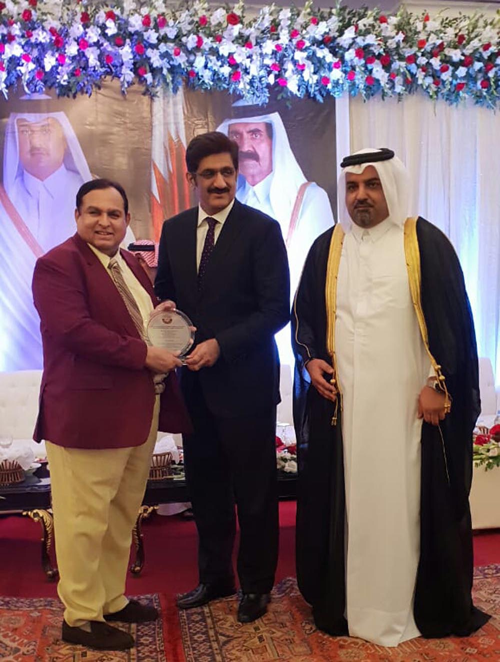 Rashid Hashmi chairman Hashmi group received shield from CM Sindh ...