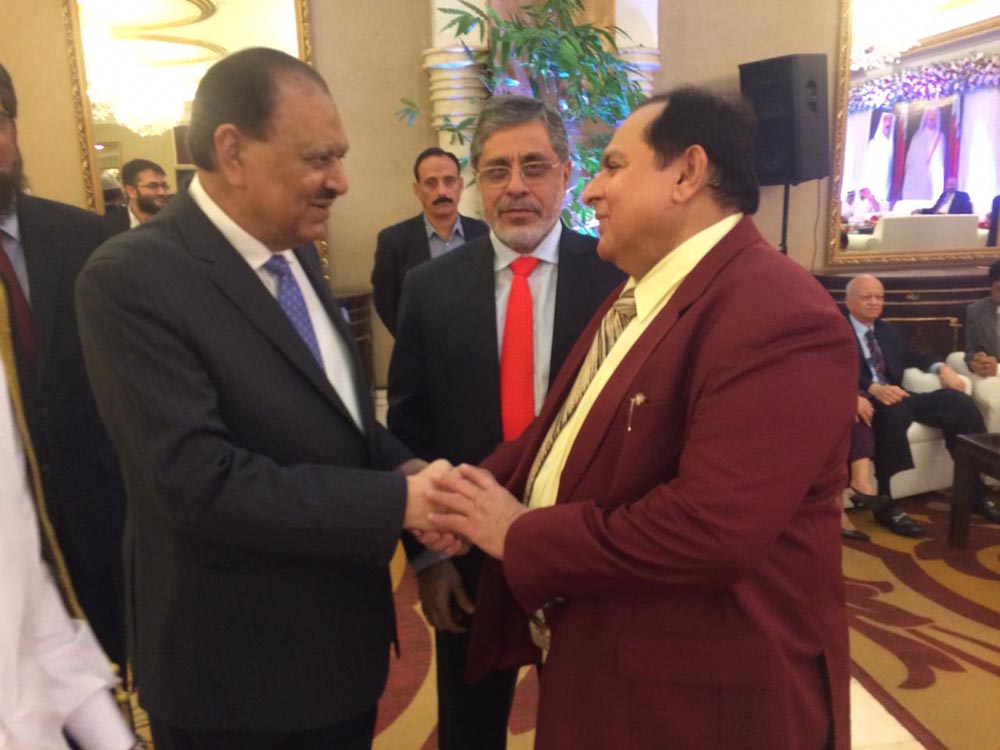 Rashid Hashmi chairman Hashmi group received shield from CM Sindh ...