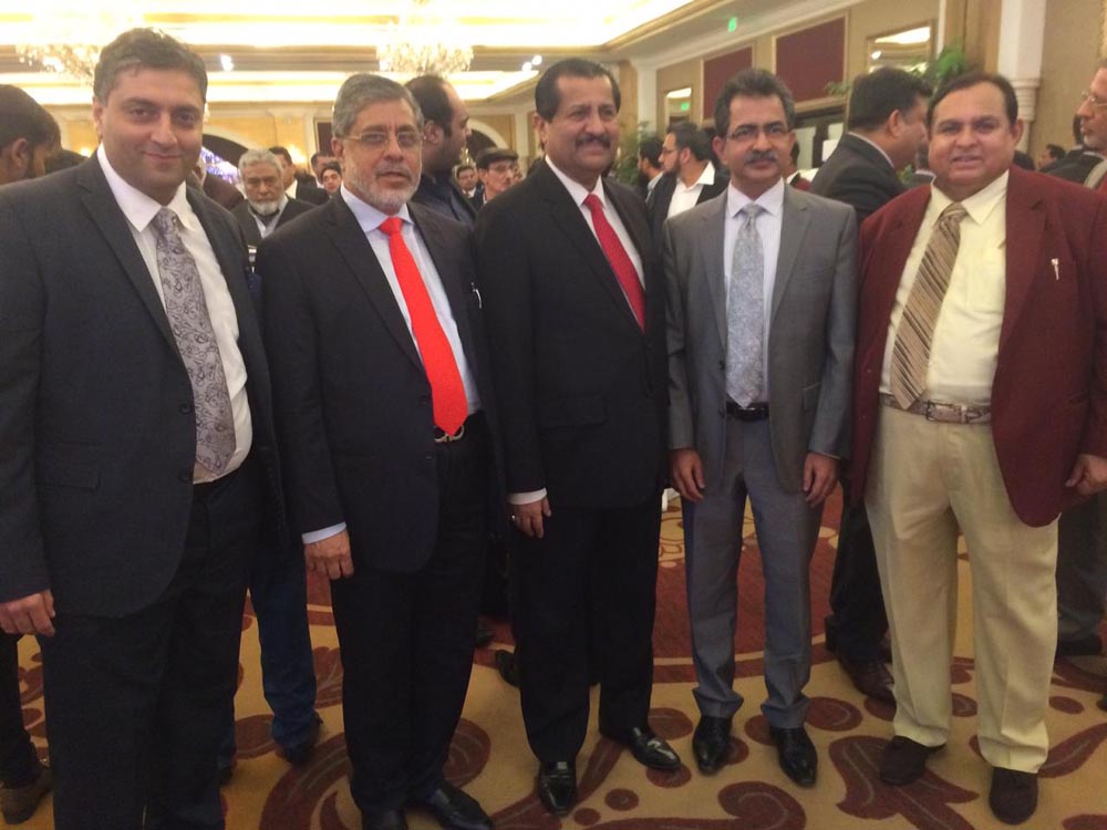 Rashid Hashmi chairman Hashmi group received shield from CM Sindh ...