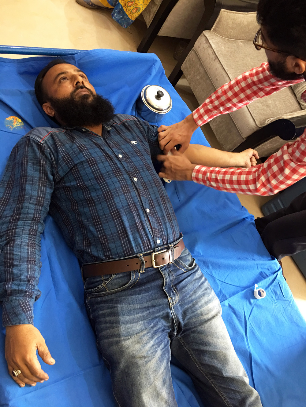 Hadron Solar conducts blood donation drive with Fatimid Foundation ...