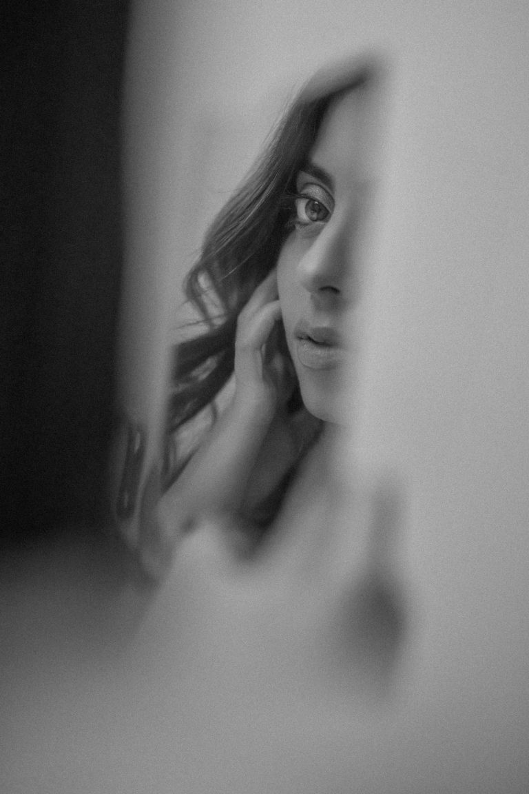 Yashma Gill To Turn Heads with Her Latest Photo-Shoot – Daily The Azb
