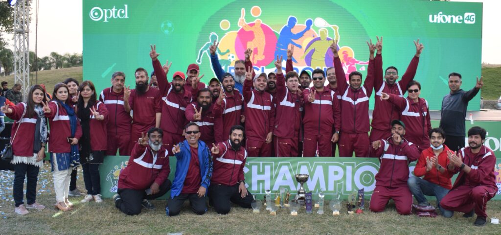 Dubai's Iconic Hatta Sign breaks Guinness World Record. – Daily The Azb