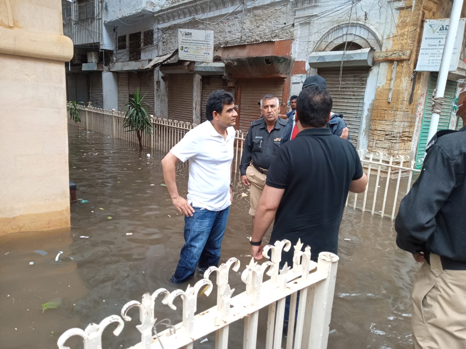 Commissioner Karachi Mr. Muhammad Iqbal Memon visited Wazir Mansion ...