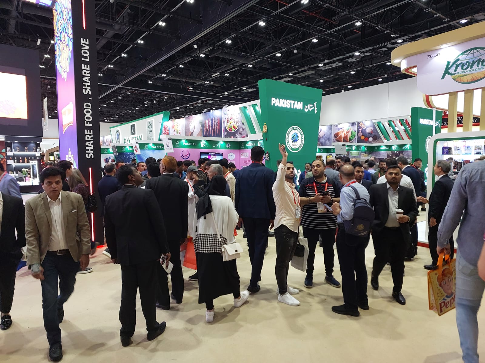Gulf Food on the third day of Exhibition. – Daily The Azb