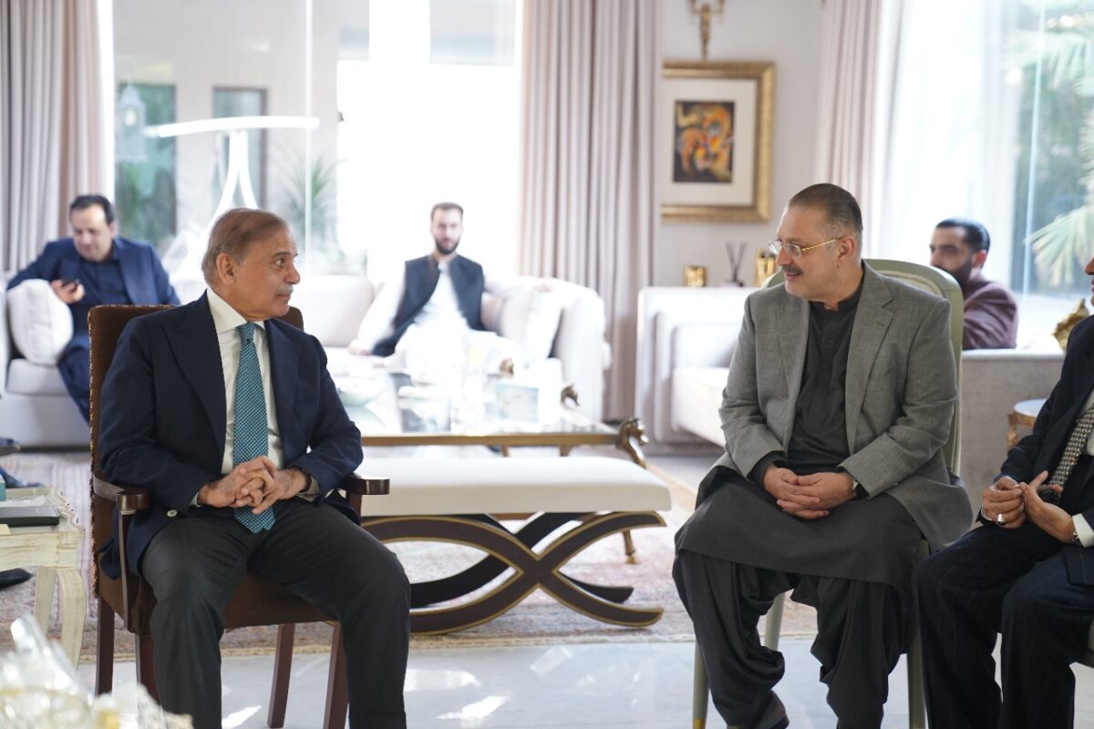 Prime Minister Shahbaz Sharif visited the residence of Sindh's Senior ...